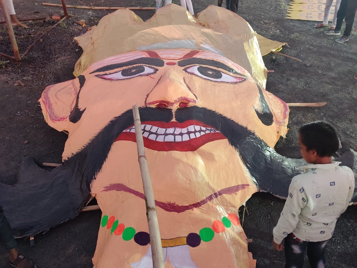 61 feet effigy of Ravana will be burnt | रावण दहन की तैयारियां पूरी: 61 ...