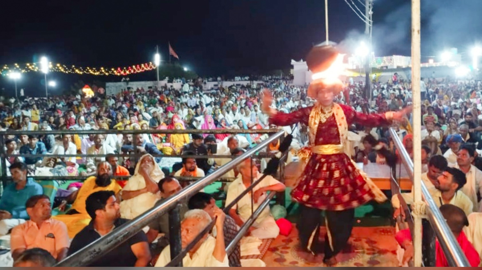 Jagran was organized in Joganiya Mata on Durga Ashtami, there was an ...