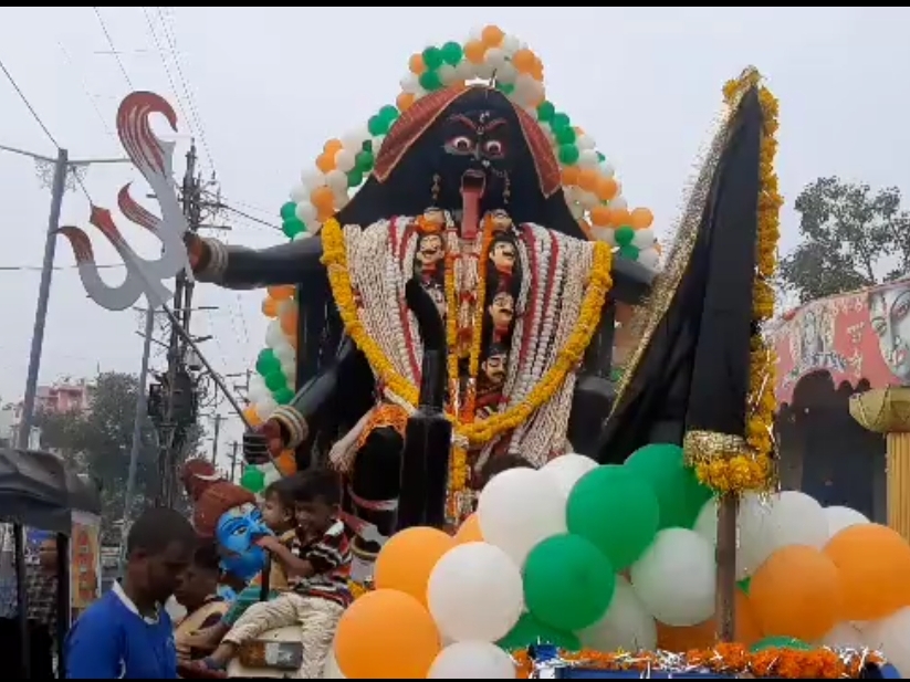 Idols were immersed in the Ajnar river of the city, Prasad was ...