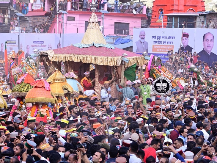 Colors of International Kullu Dussehra Festival, Hundreds of deities ...