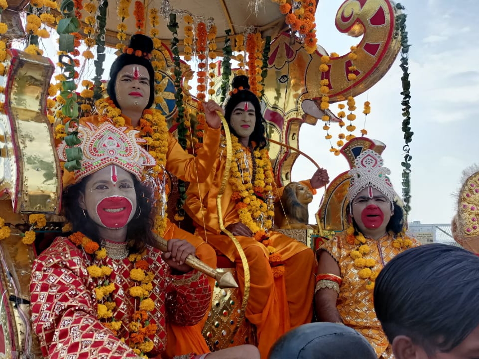 The tableau of 9 goddesses came out with Shri Ram's chariot, the ...