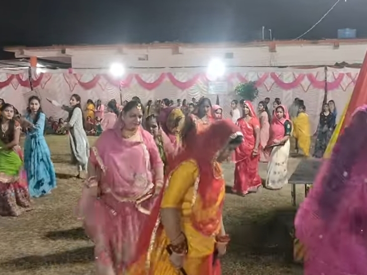 Immersion of Akhand Jyoti and Jawaro, devotees thronged to see Goddess ...