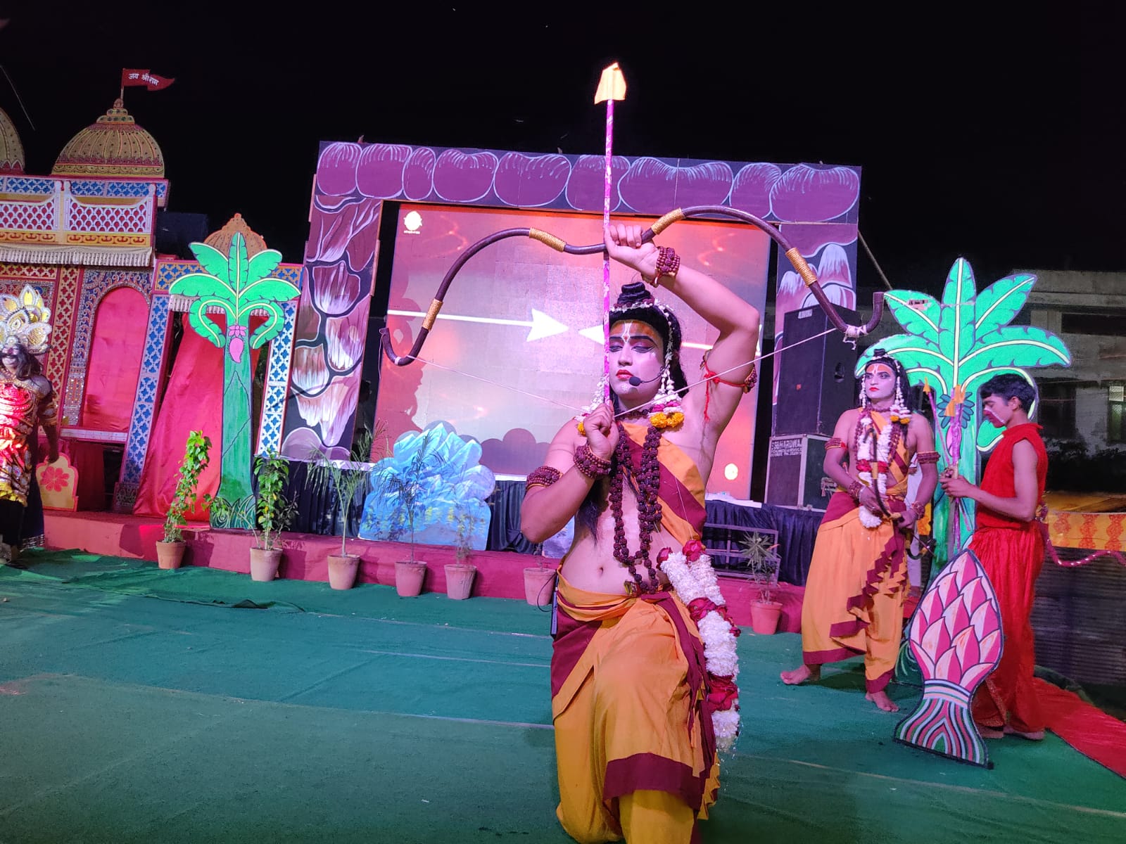 Every effort is made to awaken Kumbhakaran in Ramlila staging. | 10 ...
