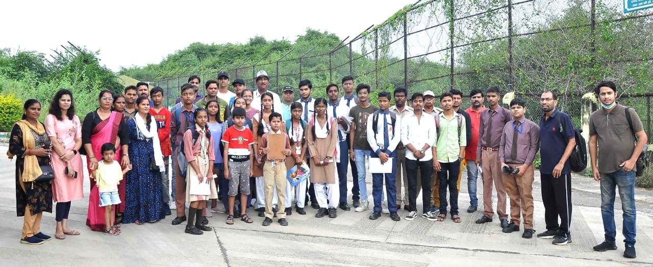 Girls made Rangoli, made aware for forest and wildlife conservation ...