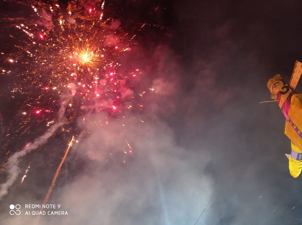 Colorful fireworks between Lord Shri Ram and Ravana, Ravana fell before ...
