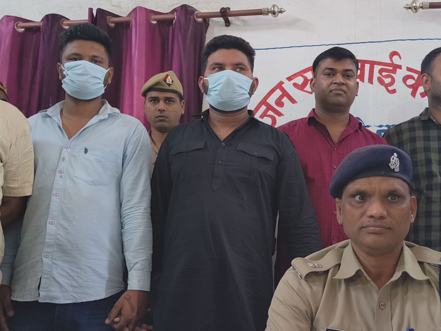 2 accused arrested in Gonda, car driver was killed in Gonda, 2 ...