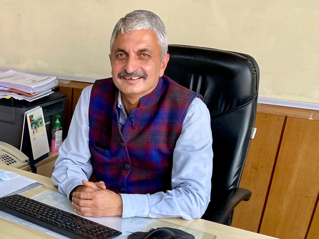 Shimla: Dr. Gopal Bairi is the new Director of Health Department | डॉ ...