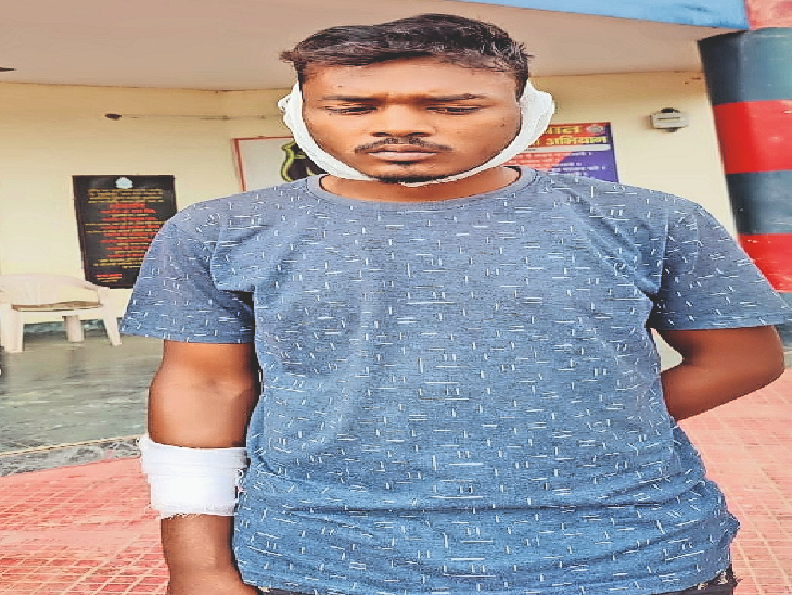 Four masked men had stolen together, two are still away from the grip ...