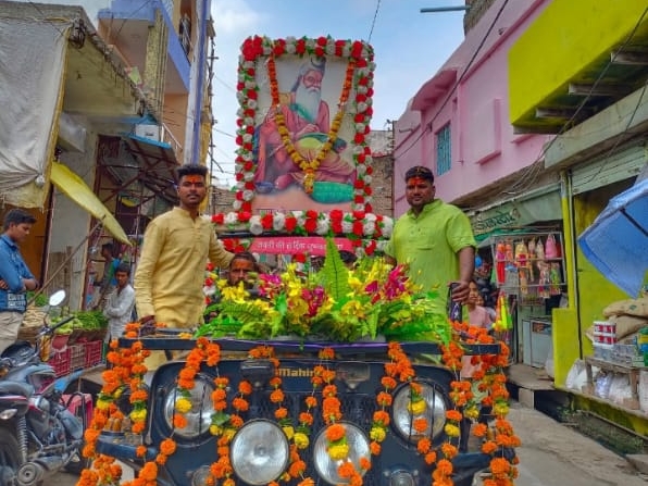 Valmiki Samaj of Sironj celebrated with pomp, decorated the temple ...