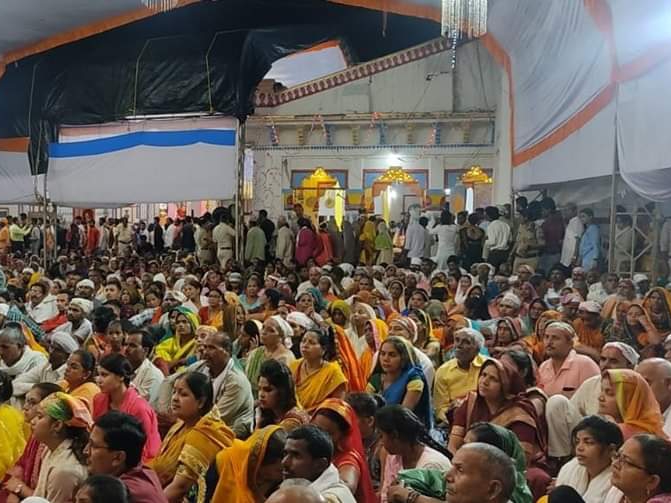 Panna, the city of temples drenched in devotional rasa, devotees from ...