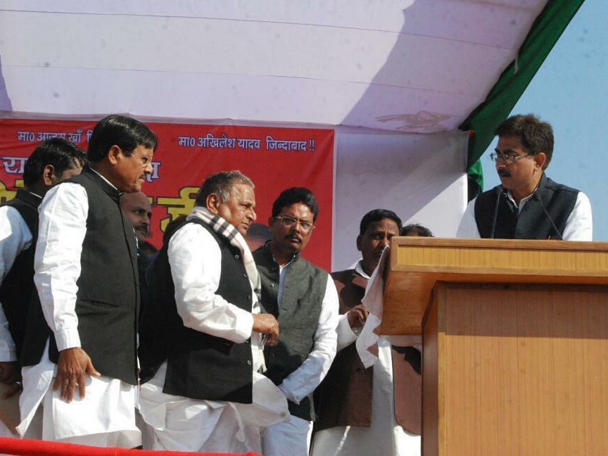 Former Cooperative Chairman of Lambhua pays tribute to Netaji