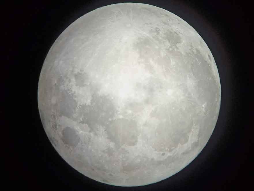 Poonam's beautiful moon seen from sky watcher | चंदा मामा पास के: स्काई ...