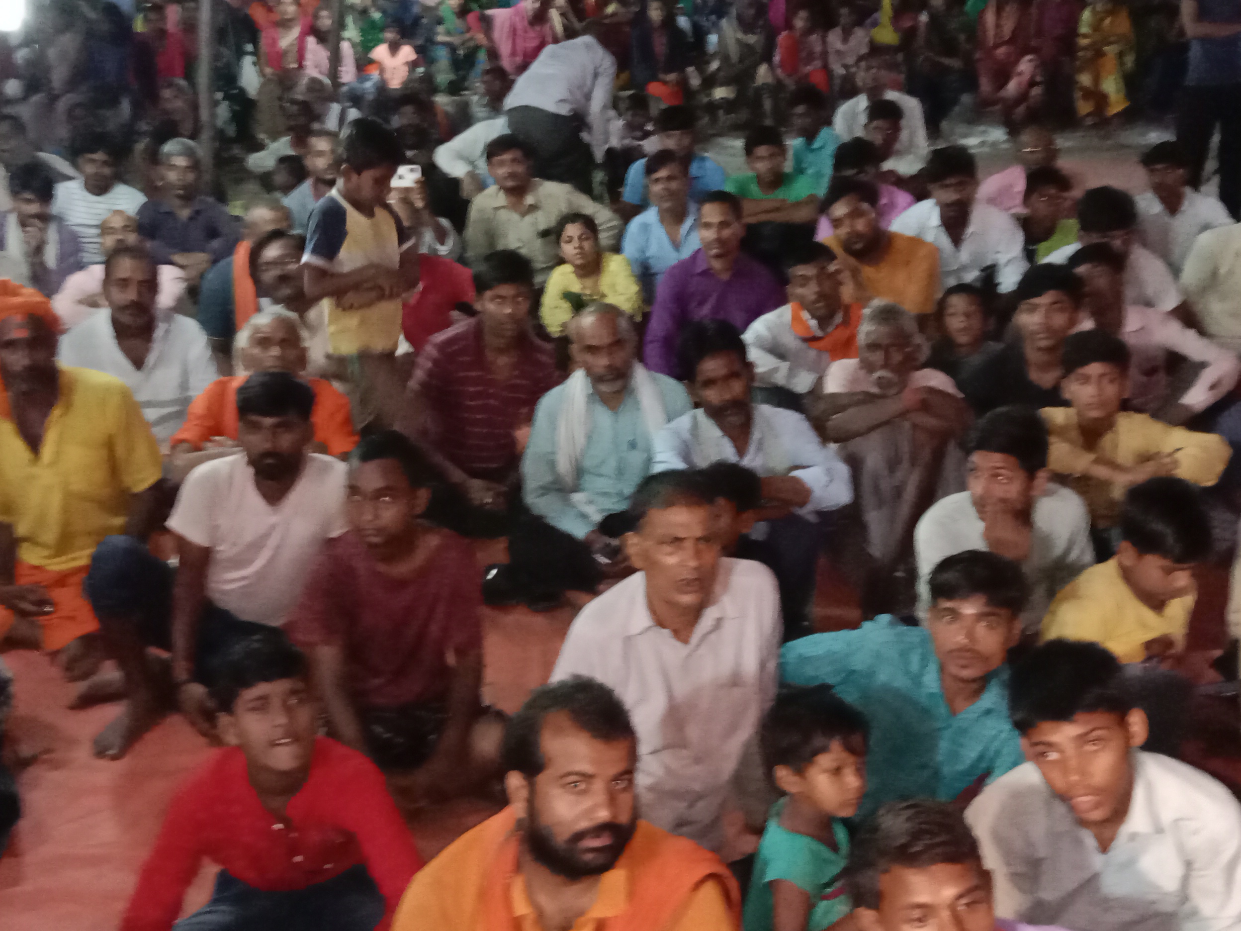 Late night staged in Mau; MLA said to follow the ideals of Shri Ram ...