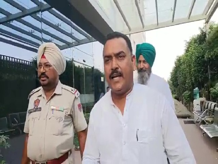 BJP Leader Pradeep Khullar Arrested, Khullar was Proclaimed Offender In ...