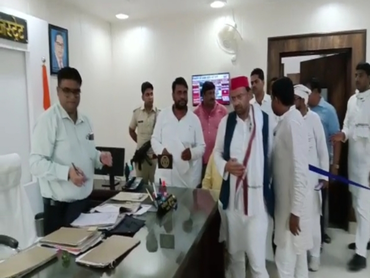 MLA Tahir said - action should be taken against those who damaged the ...