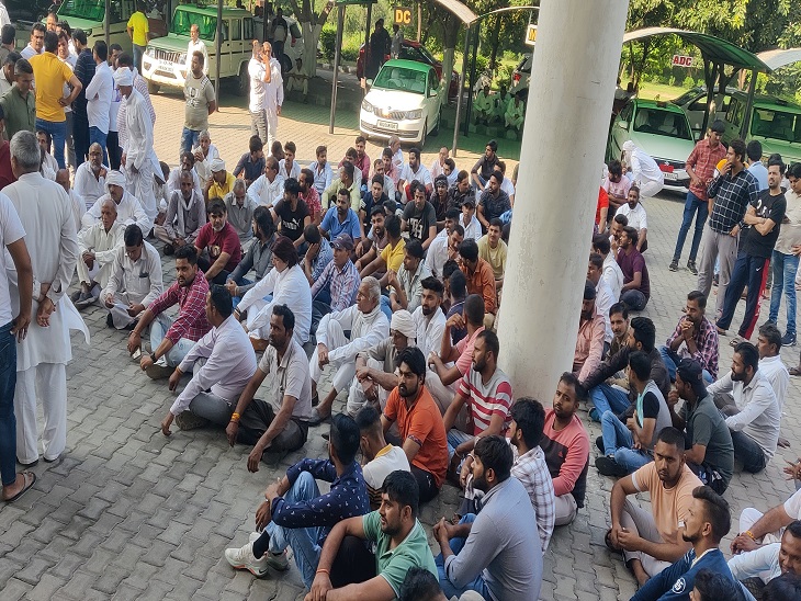 Panipat Dinesh Gujjar Murder Case; People Demonstrated In Mini ...