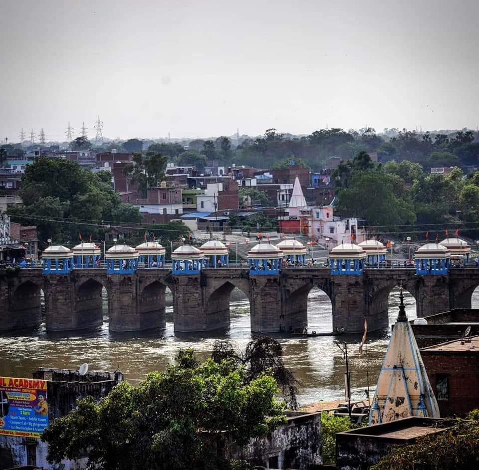 Story of the Shahi bridge built by Akbar in Jaunpur | अकबर के शाही पुल ...