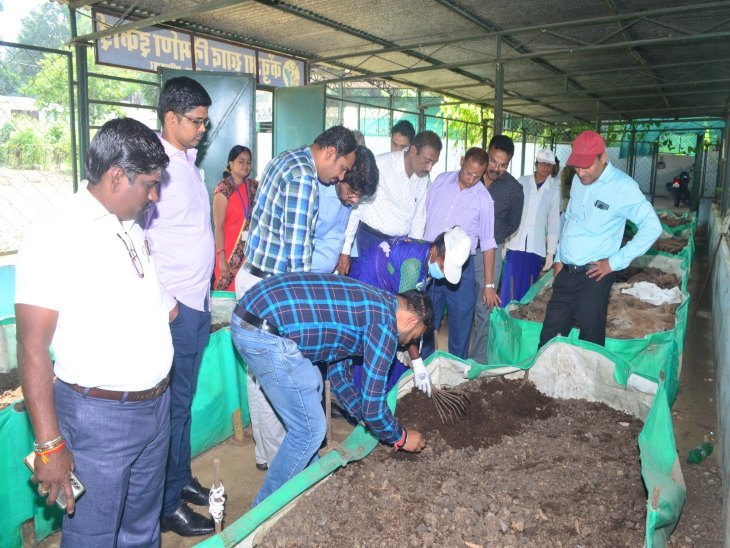 डोर टू डोर कचरा कलेक्शन, SLRM सेंटर, सेनेटरी पार्क का लिया जायजा ...