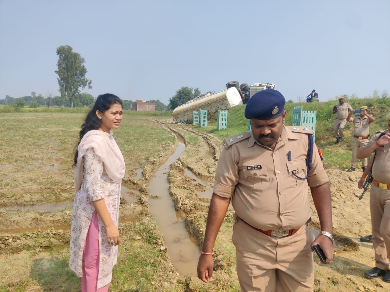 DM and SP took stock of the spot, removed the crowd and evacuated the ...