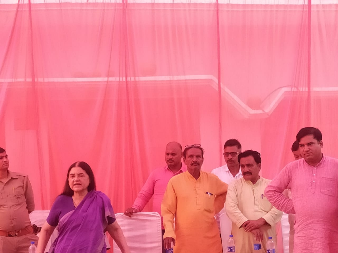 Sultanpur Arrival MPManeka Gandhi Visited villages, problems heard in ...