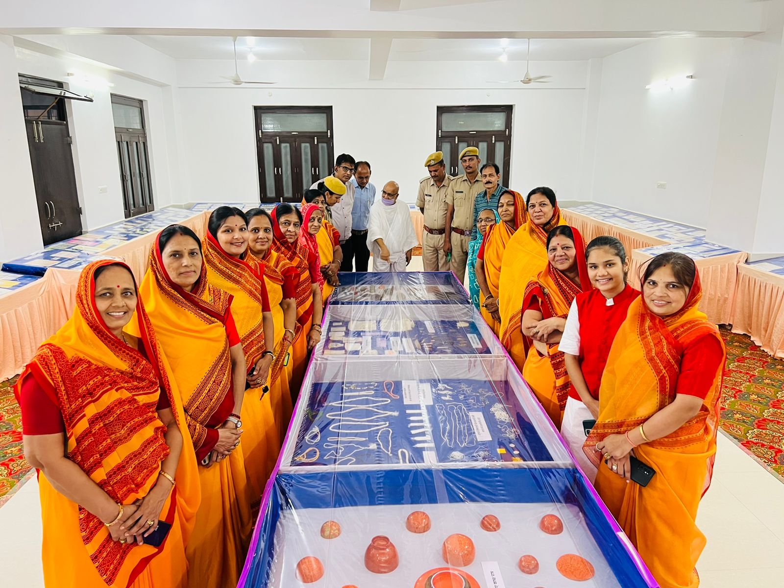 Closing ceremony of huge handicraft exhibition held at Terapanth Bhawan ...