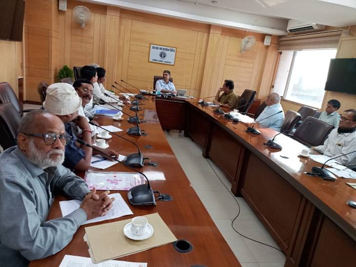 Movement back after talks with Chairman M Devraj, demanding ...