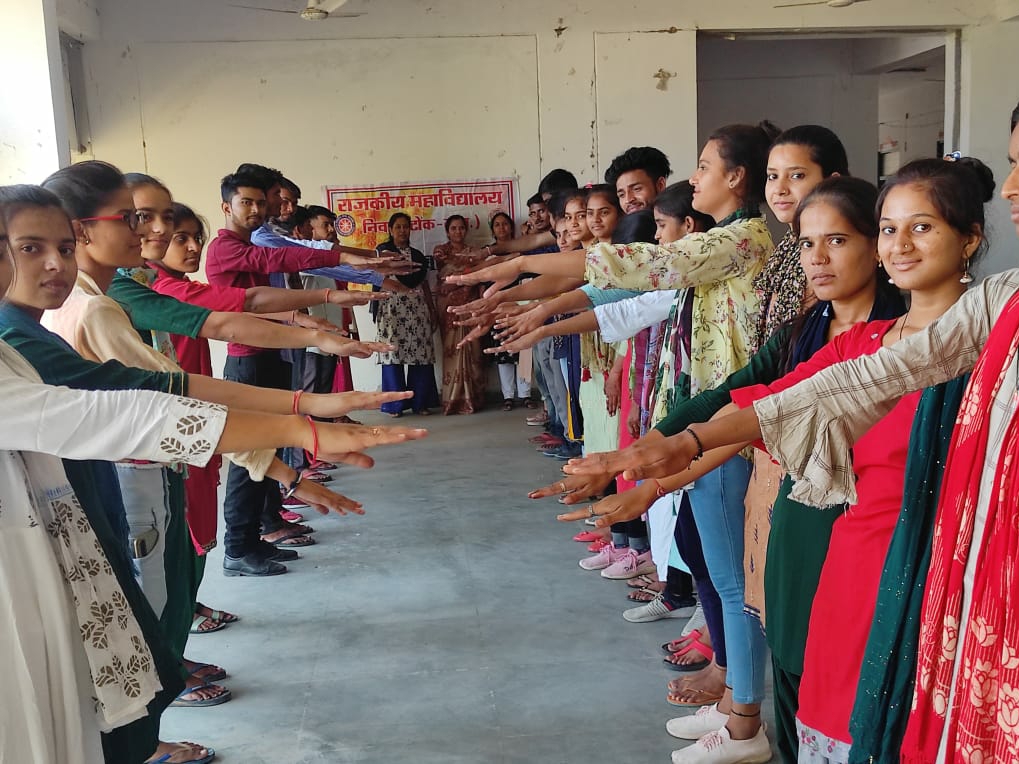 Pledge administered for plastic free environment in Niwai, inspired ...