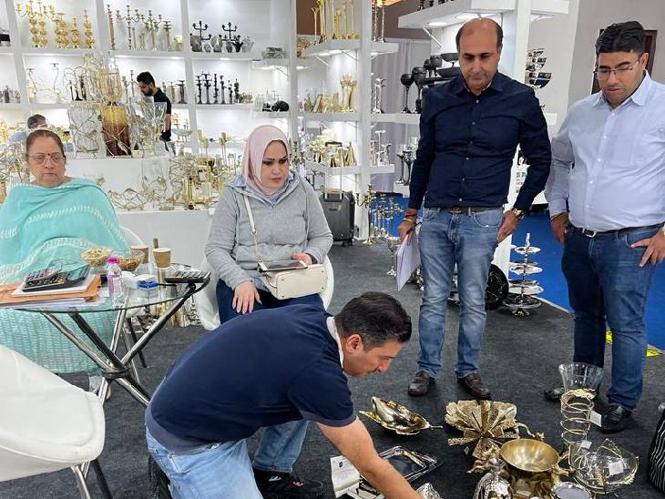 7690 buyers from 98 countries arrived to buy Indian handicrafts at IHGF ...