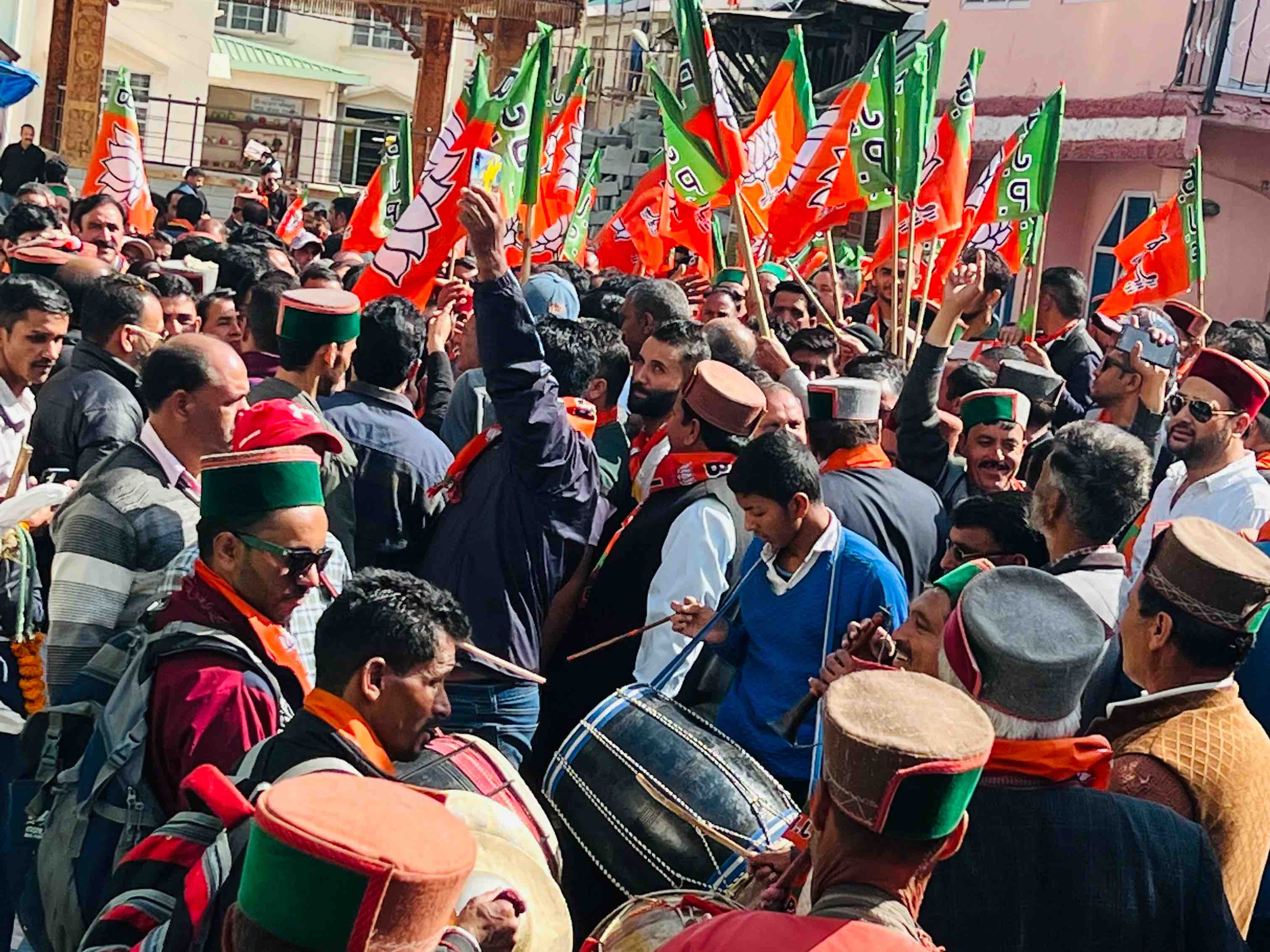 BJP leader Shashi Bala's show of power in Rohru, Enrollment filled ...