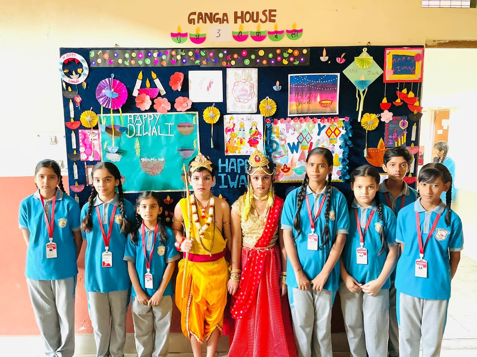Children made house wise board and rangoli, everyone was fascinated by ...
