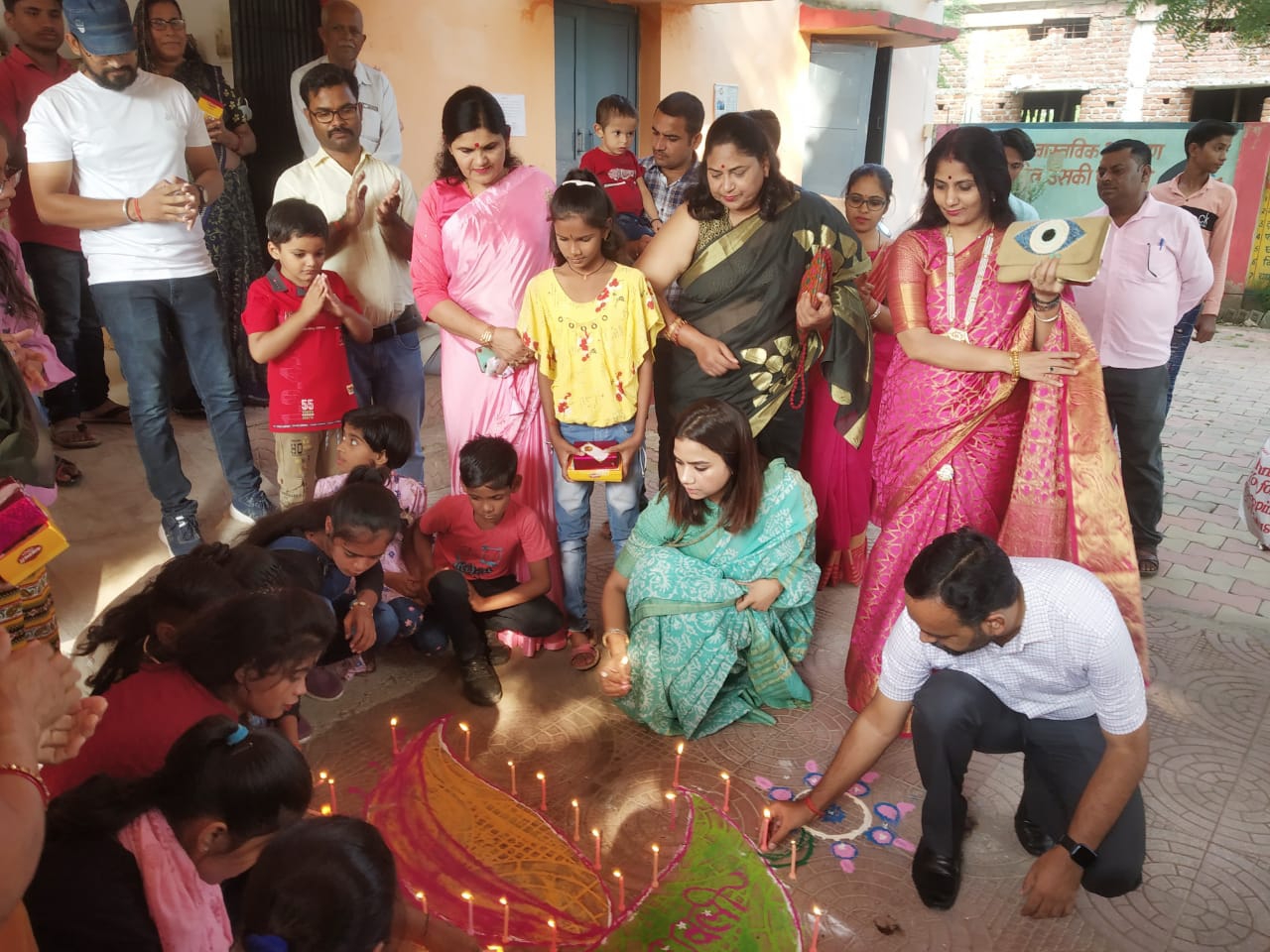 Collector celebrated Diwali with destitute children, burst crackers ...