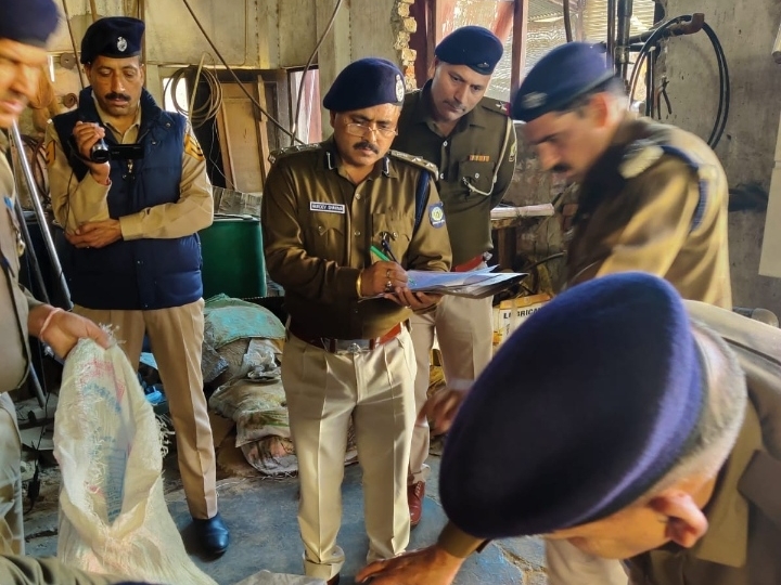 Kullu police burnt a consignment of drugs caught, Drugs worth 1.5 crore ...