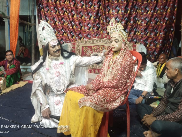 Ritual Ramlila was organized in Mau As soon as the bow was broken, the ...