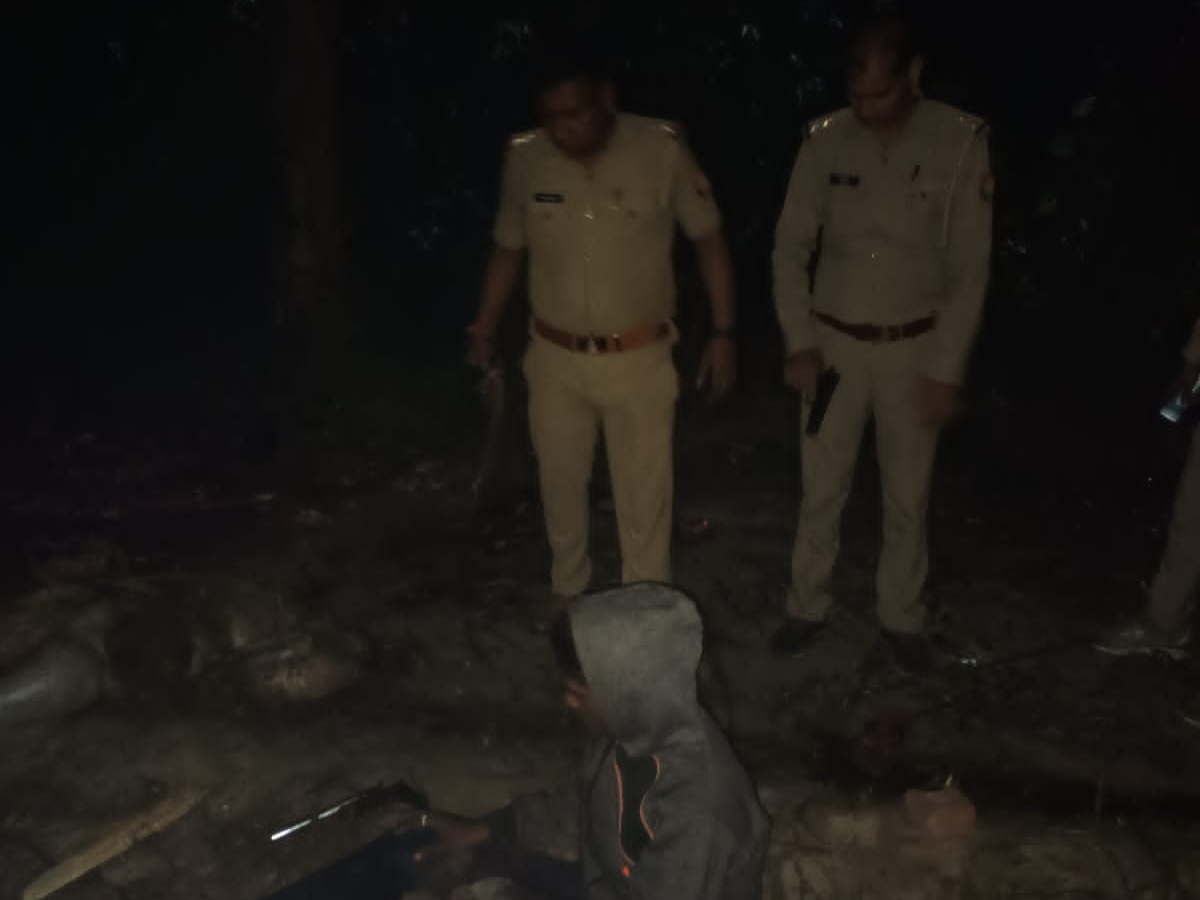 Shot in the leg of two smugglers, a soldier also injured, guns - bodies ...