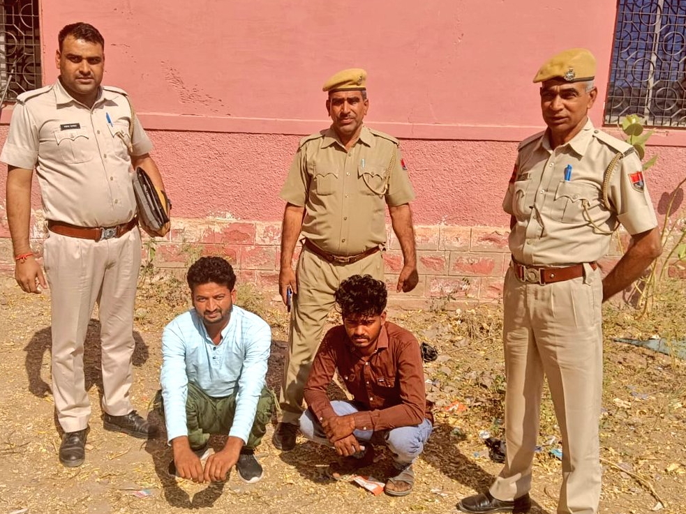 Police recovered minor in 48 hours, two accused arrested | खेत से घर ...