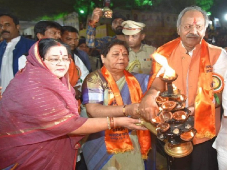 Chhath celebrations on the river ghats of Chhattisgarh: A huge crowd ...