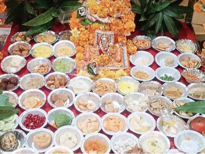 Chappan Bhog offered to God, organized every year | कांटाफोड़ में ...