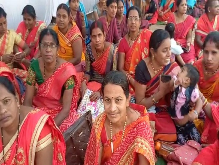 Thousands of workers participated in the one-day strike at the ...
