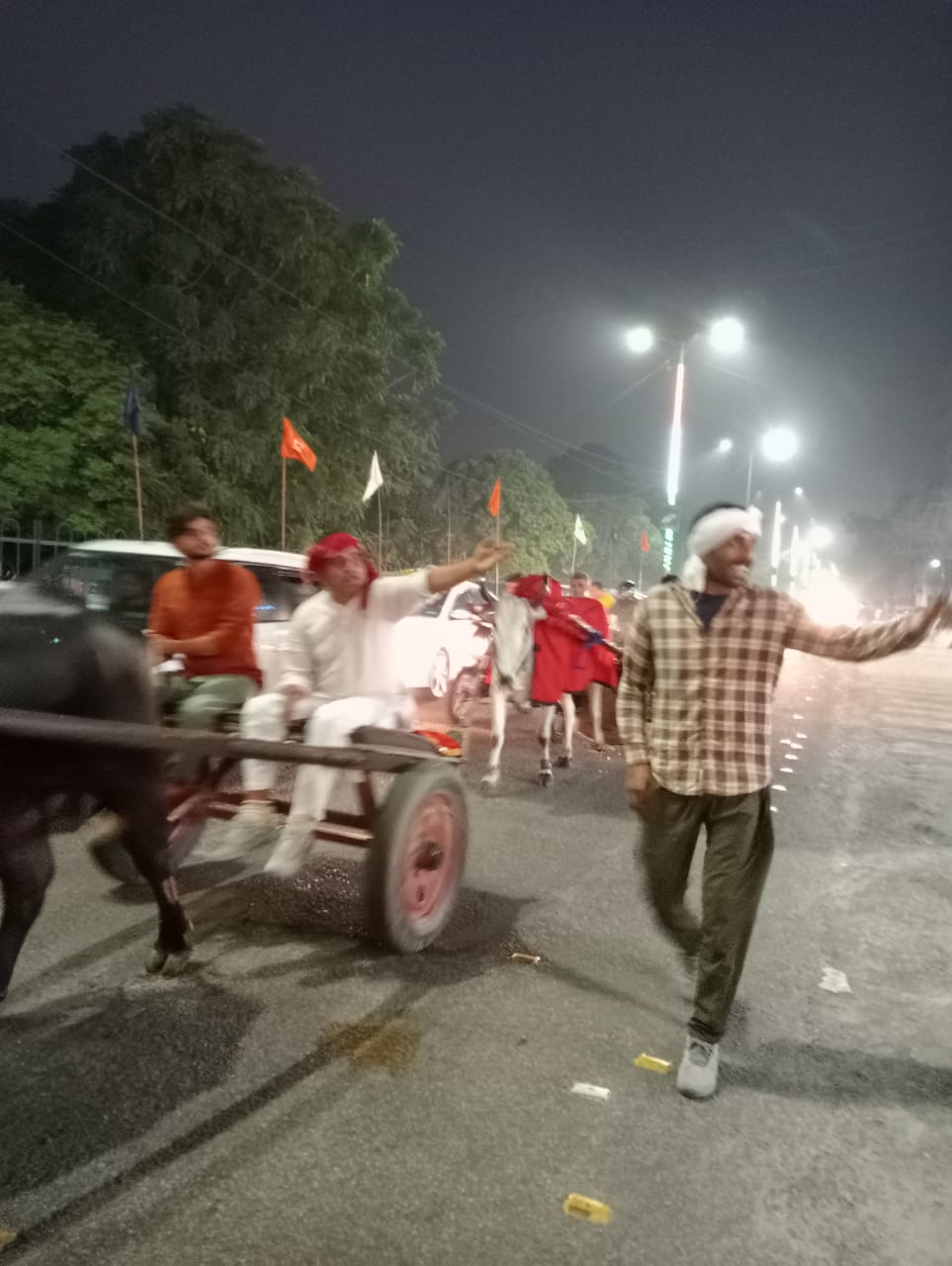 Mundasa, decorated bullock cart and placard of Pakistan Murdabad on the ...