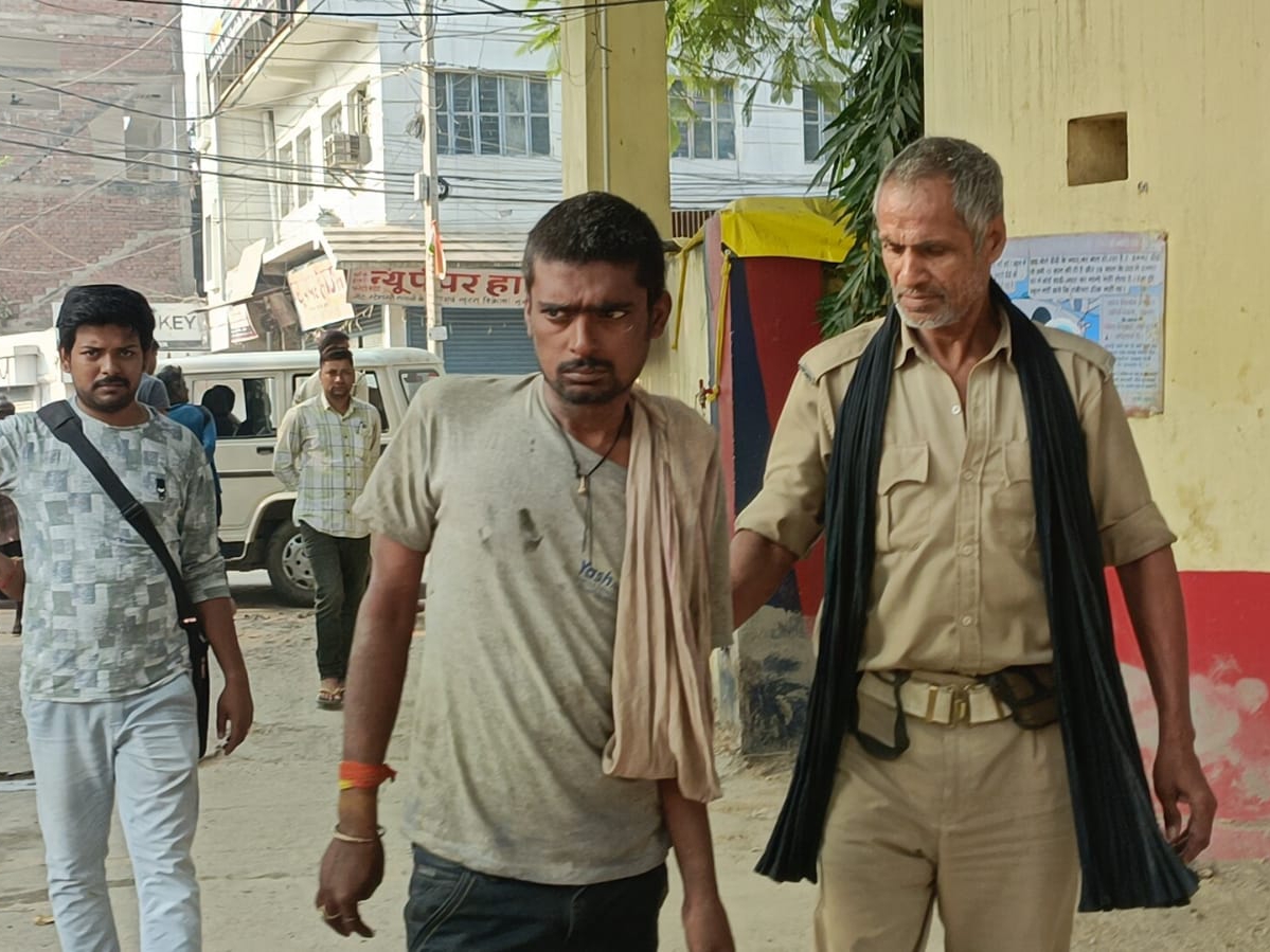 Police rescued the accused from the clutches of the mob and brought him ...