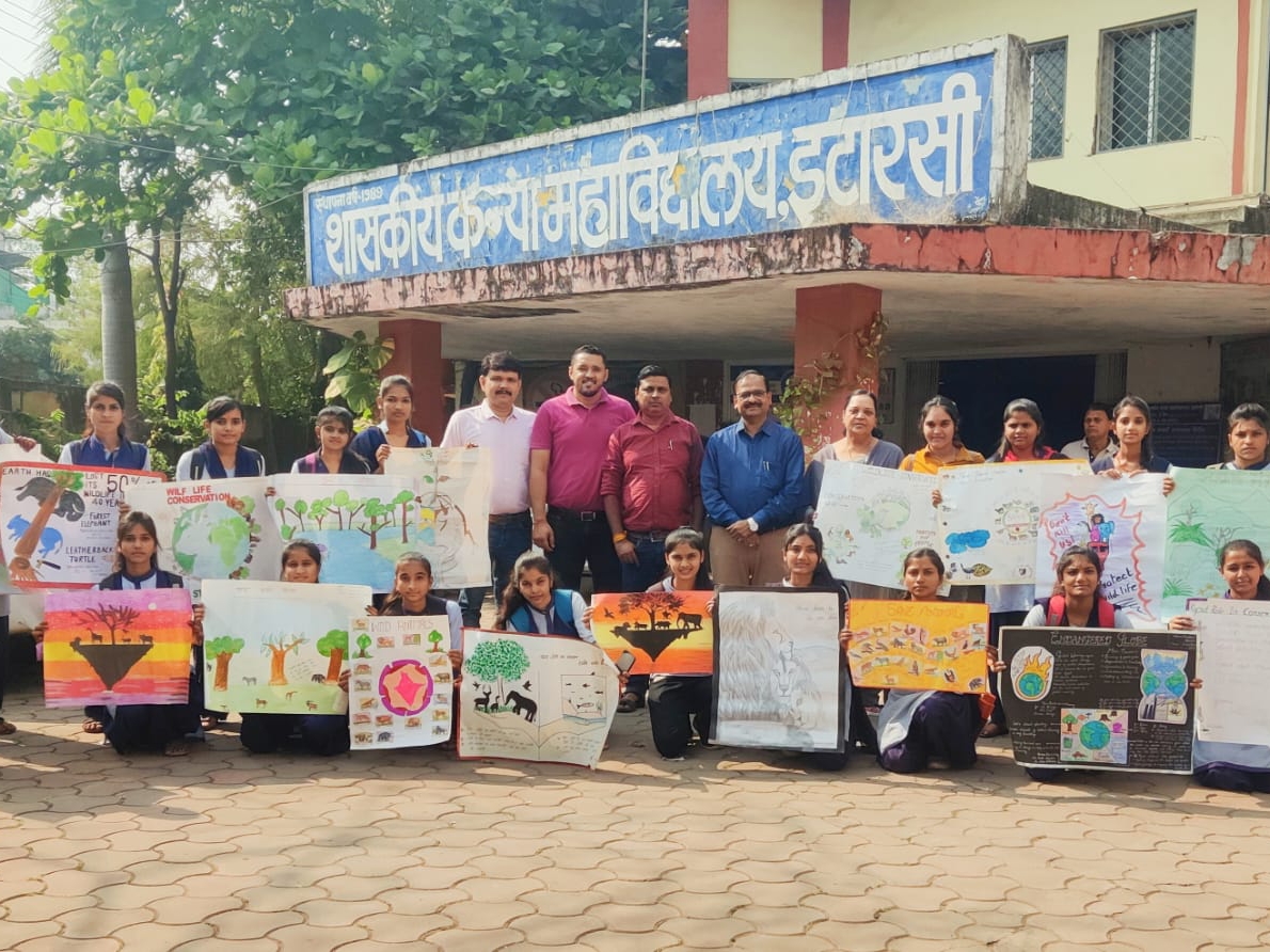College students made posters to convey the message of wildlife ...