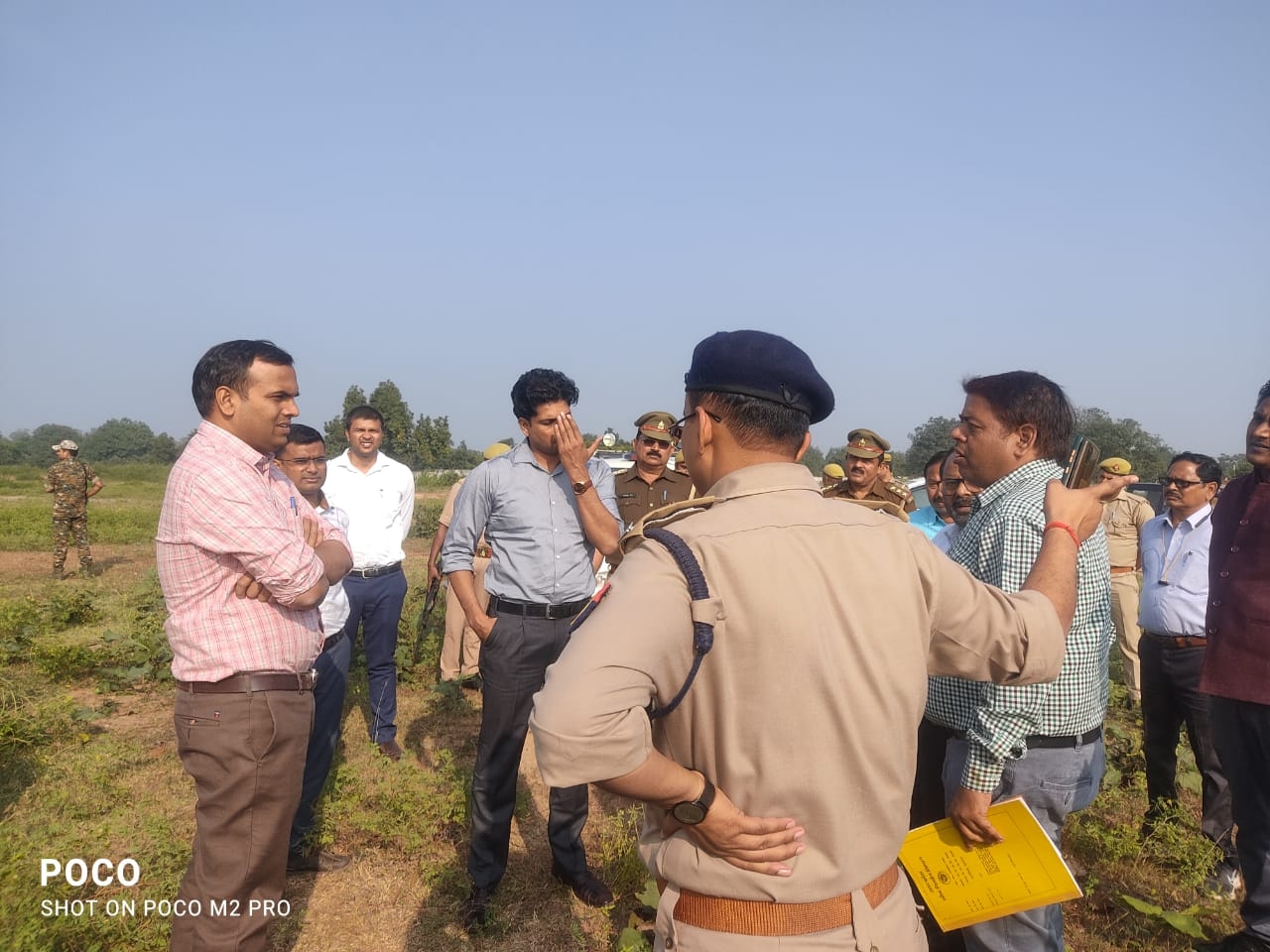 In Sonbhadra, the DM inspected the venue at Karidad Chapki. | निर्धारित ...