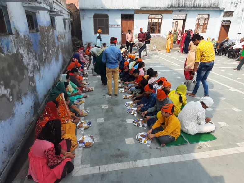 Akhand Path Sahib and Langar Prasadi were organized, said- service is ...