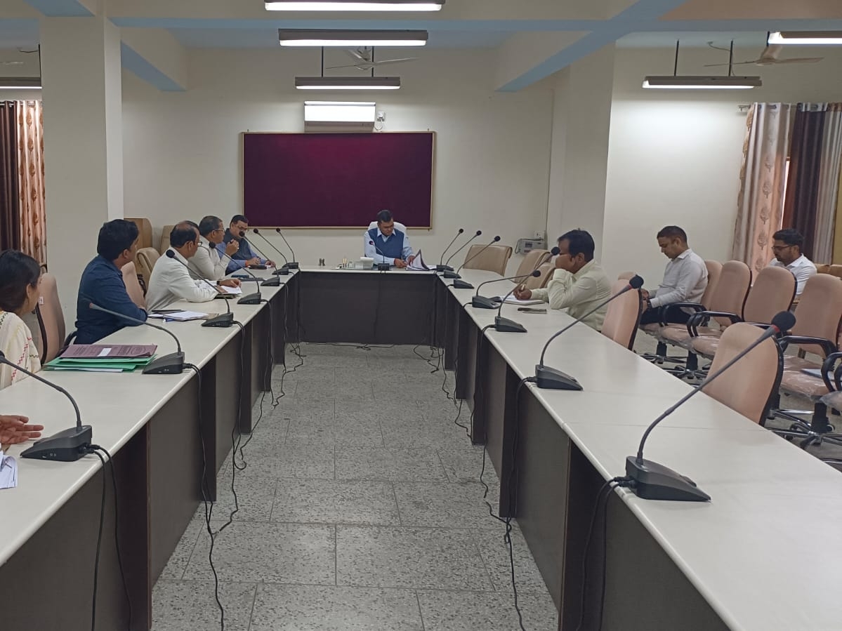 1144 applications received under the scheme in Mau, instructions for ...
