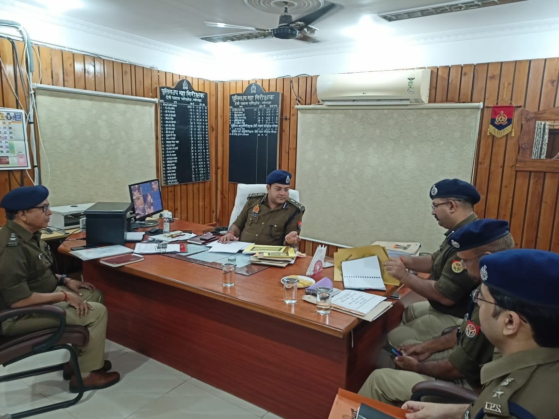 Instructions given to control crime in Devipatan Mandal, SP of 4 ...