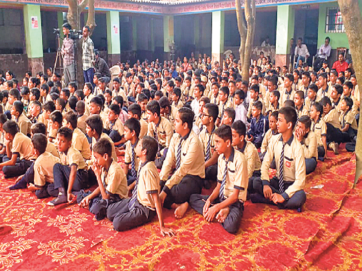 In three schools of the district, children and teachers enjoyed playing ...