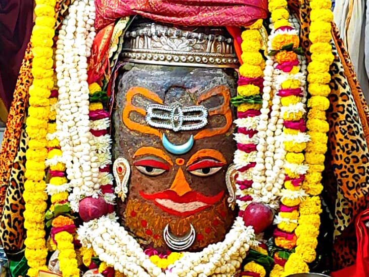 Panchamrit Abhishek worship of Lord Mahakal, King Swaroop makeup ...