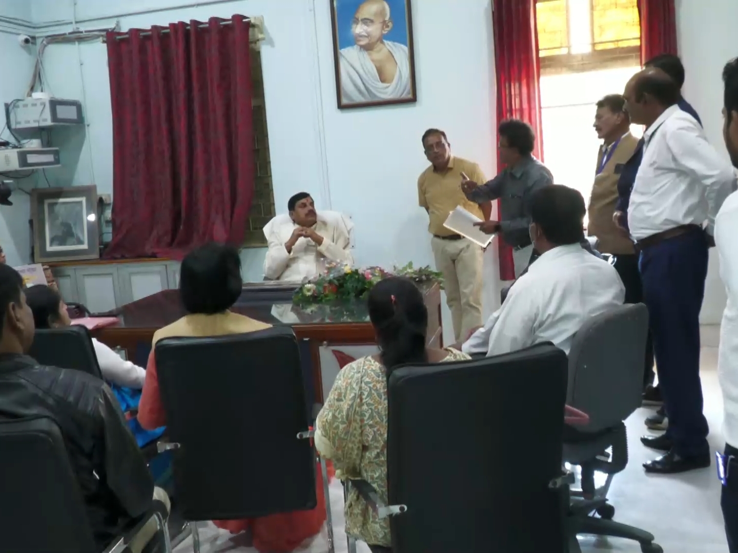 Meeting with the principals of the colleges of the district, it was ...