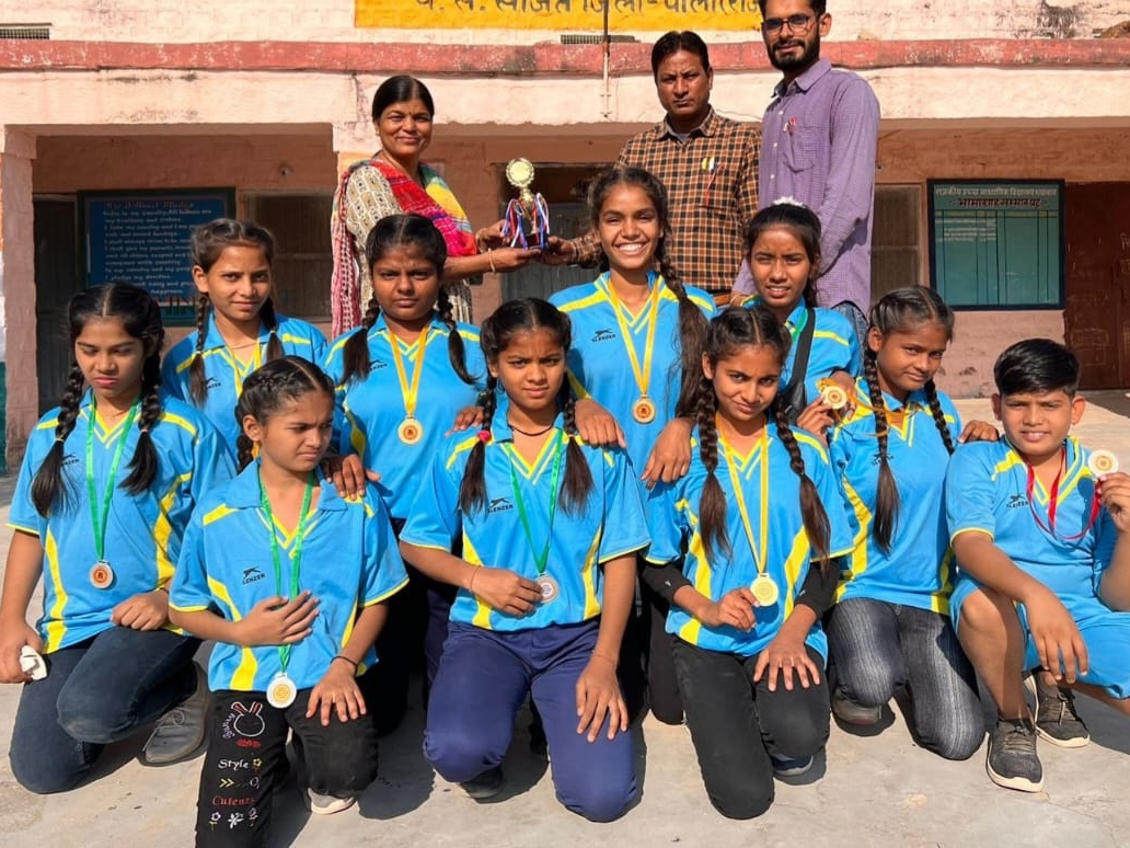 Falna Girls School won 10 medals in district level competition | 5 ...