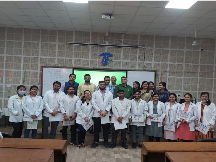 People were made aware on 'World Diabetes Day' at SN Medical College ...